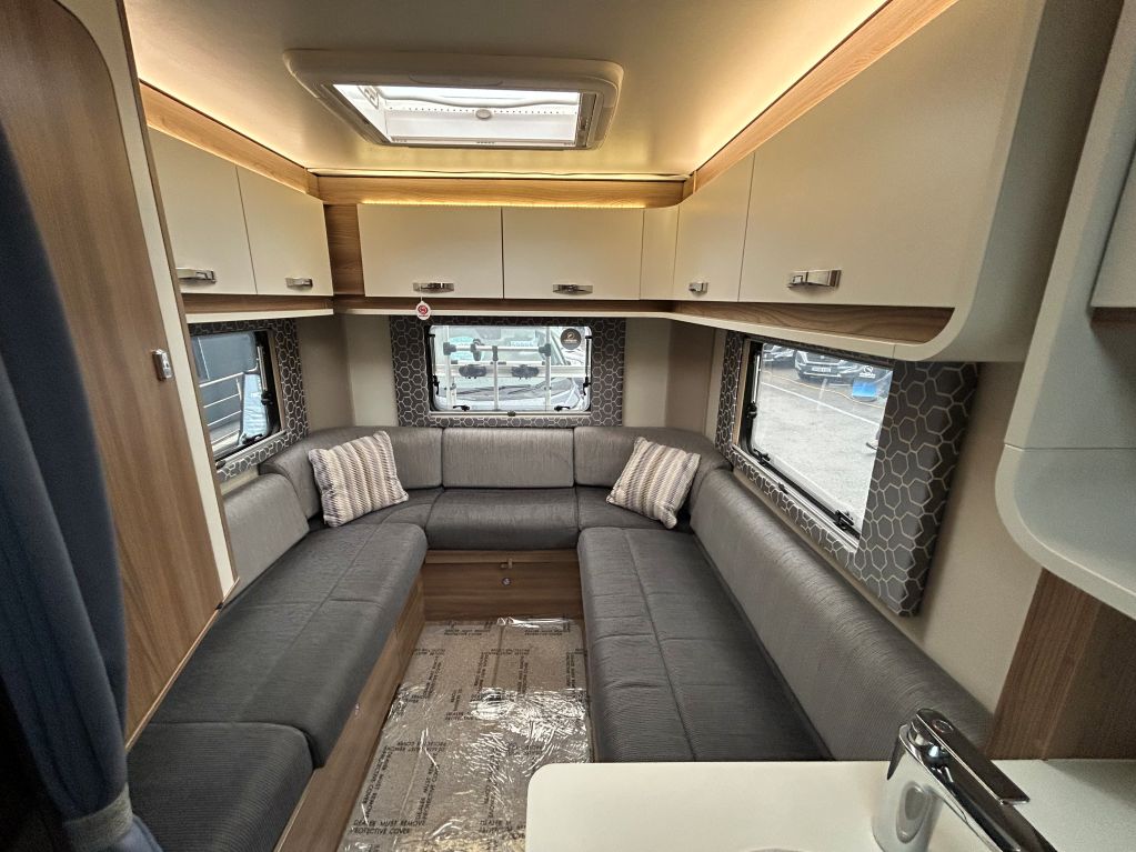 Swift Escape 674 - 2017 | Used Motorhome | Sold | Dolphin Hampshire UK
