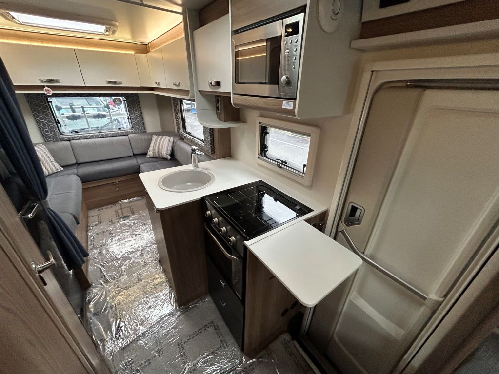 Swift Escape 674 - 2017 | Used Motorhome | For Sale | Dolphin Hampshire UK