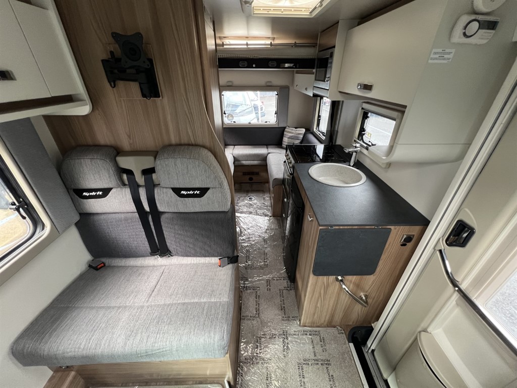 Swift Spirit Compact 404 - 2019 | Used Motorhome | Sold | Dolphin ...