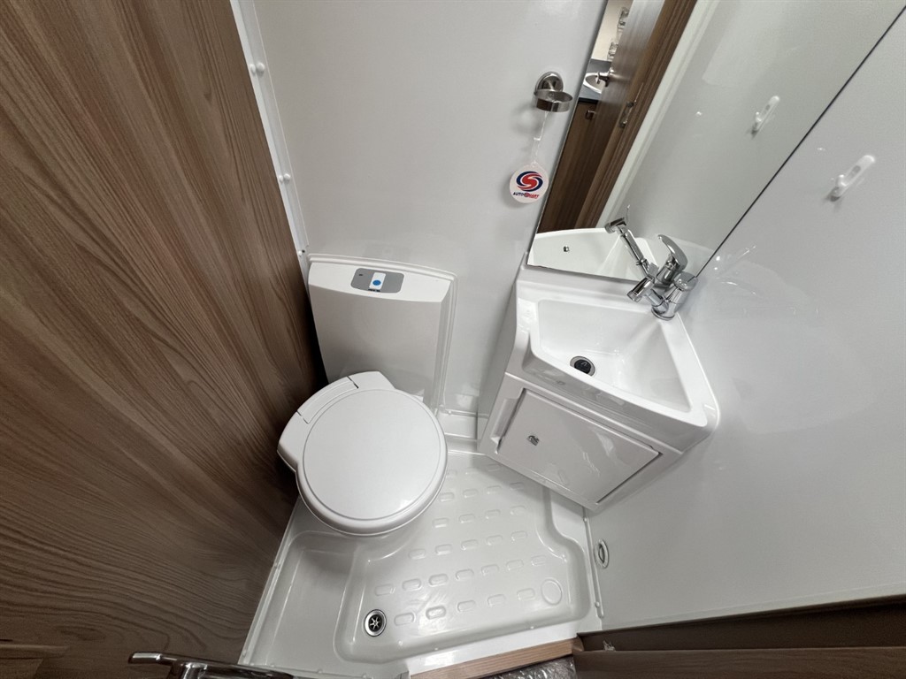 Swift Escape 684 - 2020 | Used Motorhome | For Sale | Dolphin Hampshire UK